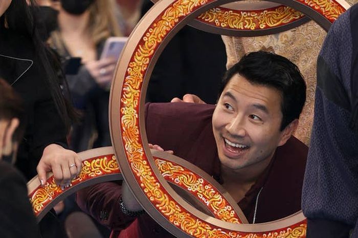 10 Fakta Menarik dari Aktor 'Shang-Chi' Simu Liu, Pernah Jadi Model ...