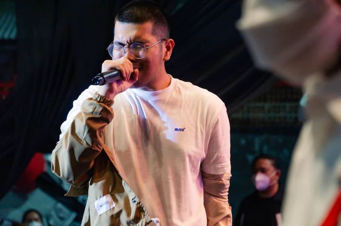 Makna di Balik Lagu ‘It’s Only Me’ – Kaleb J, Cinta Bertepuk Sebelah Tangan - Sonora.id