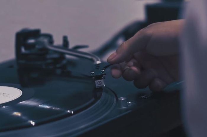 Lirik dan Chord Lagu 'Balada Insan Muda' yang dimainkan oleh Diskoria ...