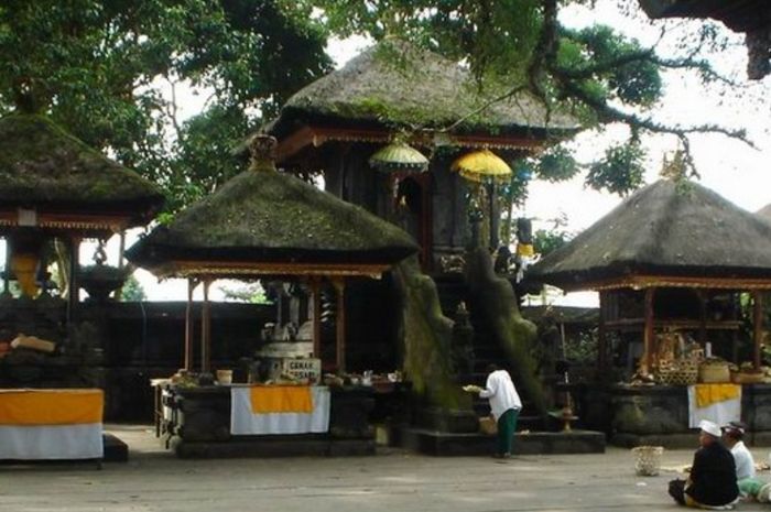 Misteri Surga dan Neraka di Pura Dalem Puri, Besakih Bali - Sonora.id