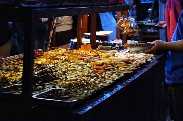 Rekomendasi Angkringan Modern di Solo yang Wajib Dikunjungi! - Sonora.id