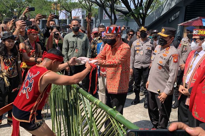 Gubernur Kalbar Sutarmidji: Pekan Gawai Dayak Harus Dilestarikan - Sonora.id