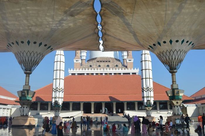 Sejarah Masjid Agung Semarang, Masjid Megah yang Dibangun selama 5 ...