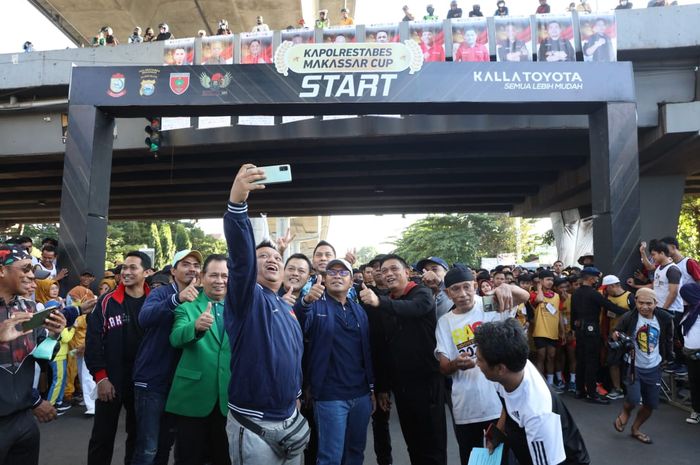Lari Maraton 10 Km Warnai Peringatan Hari Lahir Pancasila di Makassar ...