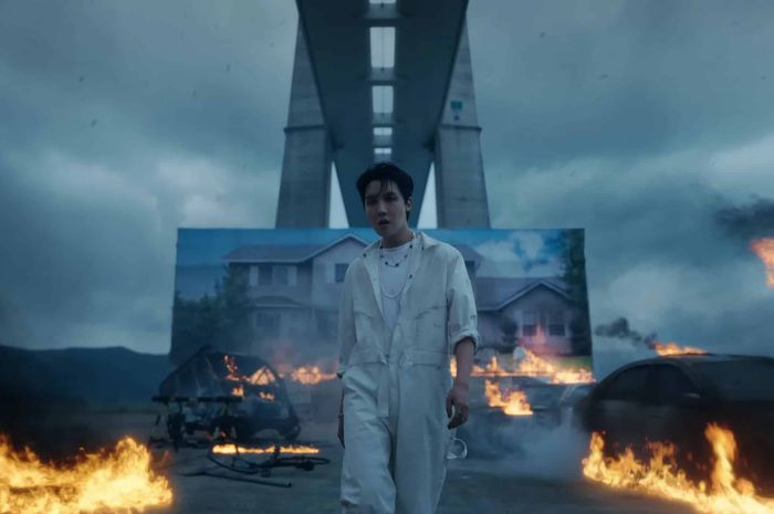 Lirik Lagu dan Terjemahan Indonesia 'Arson' milik J-Hope BTS - Sonora.id