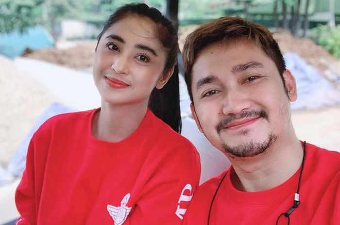 Akhirnya Alasan Dewi Perssik dan Angga Wijaya Cerai Terungkap! Gara ... Akhirnya Alasan Dewi Perssik dan Angga Wijaya Cerai Terungkap! Gara ...