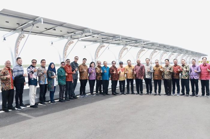 Pertama di Indonesia, PLTS Berkapasitas 400 Kwp di Jalan Tol Bali ...