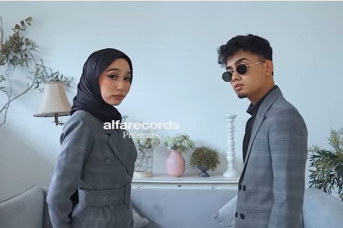 Lirik Lagu ‘Jika’ – Nuha Bahrin Feat. Naufal Azrin - Sonora.id