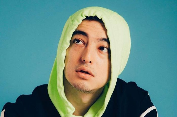 Lirik Lagu 'Die For You' Milik Joji, Lengkap Terjemahan Indonesia - Sonora.id