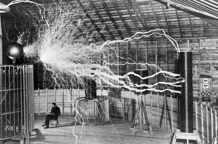 7 Penemuan Nikola Tesla, Salah Satunya Temukan Arus Listrik! - Halaman ...