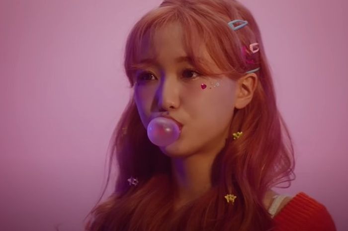 Lirik Lagu ‘PINK MOON’ - Ryu Sujeong, Lengkap dengan Terjemahan - Sonora.id