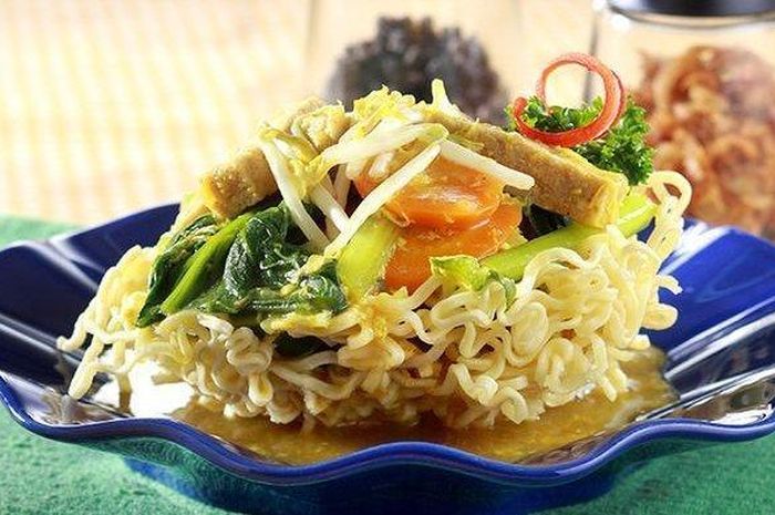 Resep Membuat Mi Siram Bumbu Kari, Kudapan Nikmat Untuk Santap Siang ...