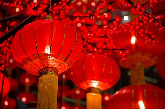 Simak Cara Membuat Lampion Imlek, Mudah dan Bisa Pakai Barang Bekas di ...