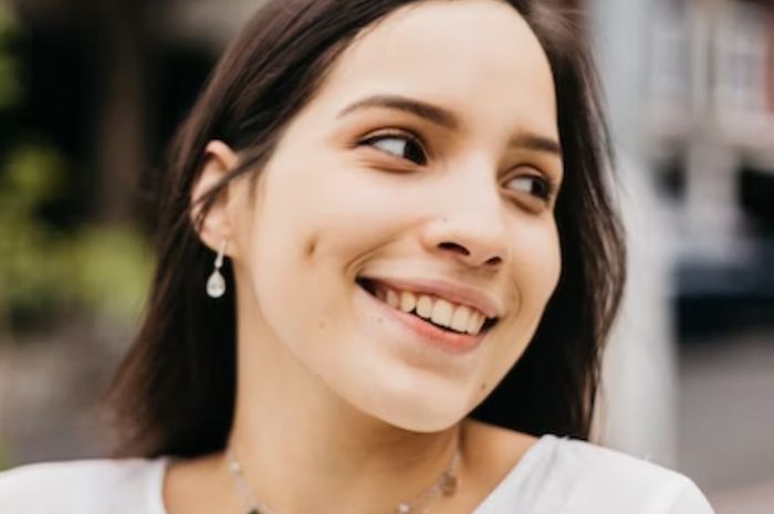 7 Macam-macam Lesung Pipi, Ada yang di Dagu hingga Punggung? - Sonora.id
