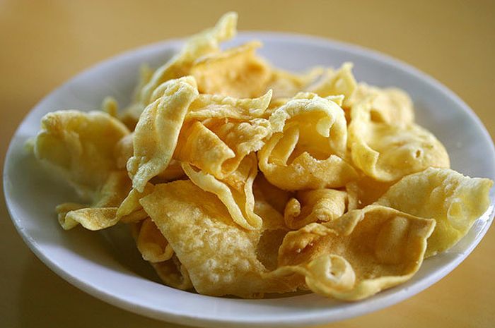 Resep Membuat Kerupuk Pangsit yang Gurih dan Nikmat - Sonora.id