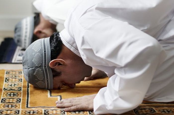 13 Rukun Sholat yang Wajib Diketahui oleh Umat Muslim - Sonora.id