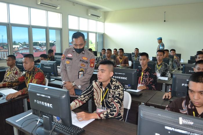 197 Peserta Calon Taruna Akademi Kepolisian 2023 Mengikuti tes CAT ...