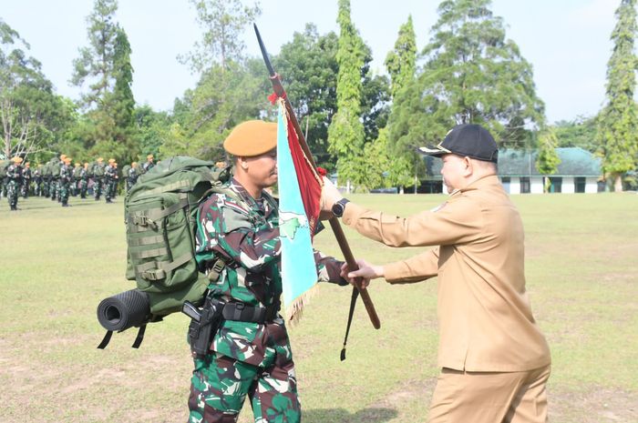 Pj Bupati Landak : Tetap Jaga Nama Baik TNI di Wilayah Penugasan - Sonora.id