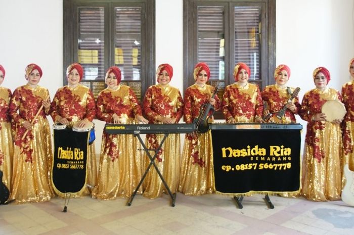 Lirik dan Chord Gitar 'Sajadah Merah' Milik Nasida Ria - Sonora.id