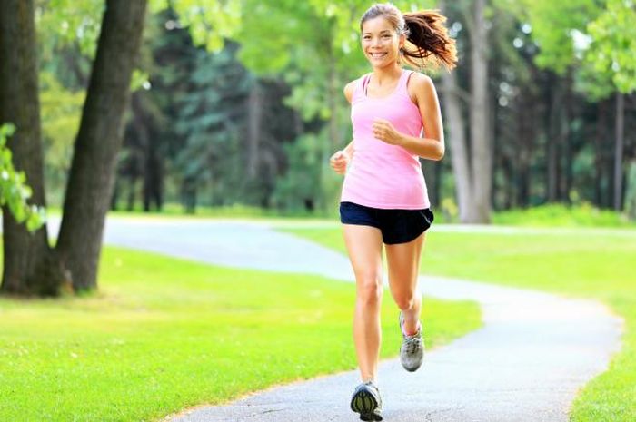 9 Manfaat Lari Sore yang Lebih Menguntungkan dari Lari Pagi - Sonora.id