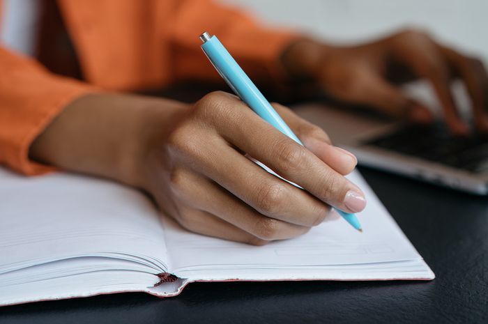 20 Contoh Teks Diskusi berbagai Tema yang Singkat, Padat, dan Jelas ...