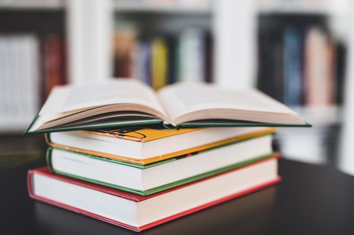 50 Contoh Kalimat Perbandingan, Lengkap dengan Pengertiannya - Sonora.id