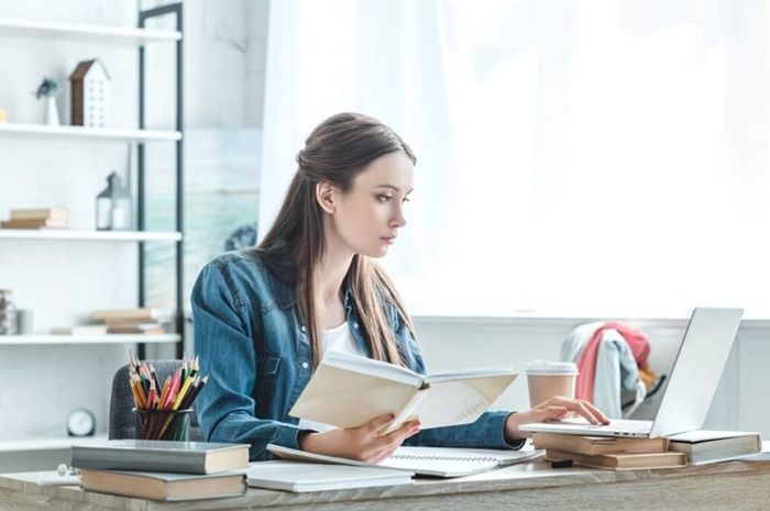 18 Contoh Konjungsi Temporal Sederajat dan Tidak Sederajat - Sonora.id