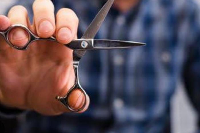 Botol Kaca Ternyata Bisa Bikin Gunting Tumpul Kembali Tajam, Begini ...