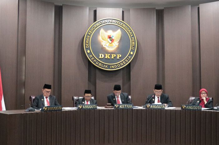 Anggota Bawaslu Medan Terjaring OTT, DKPP: Miris Sekali - Sonora.id