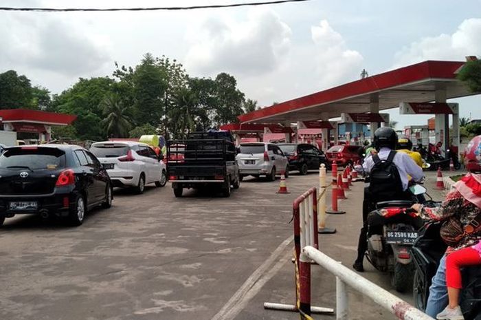 Tenang, Pertamina Pastikan Stok Pertalite Aman di Kalbar! - Sonora.id Tenang, Pertamina Pastikan Stok Pertalite Aman di Kalbar! - Sonora.id