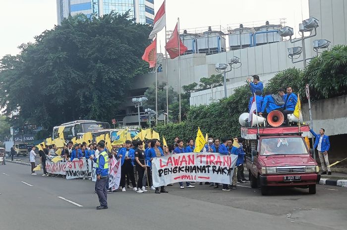 Sikap Pergerakan Mahasiswa Islam Indonesia (PMII) Terhadap Situasi ...