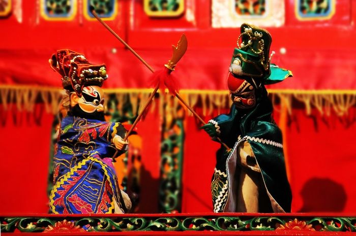 Kunci Jawaban 'Wayang Potehi: Cinta yang Pupus' Nomor 5, Efek Tata ...