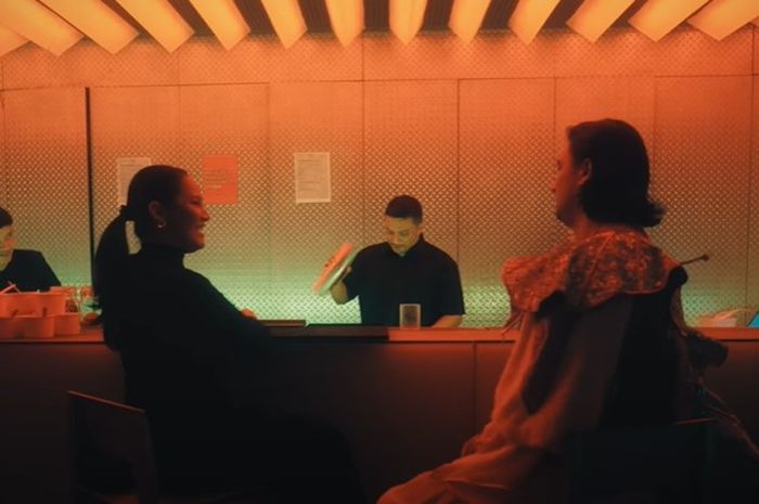 Makna dan Lirik Lagu 'Dari Planet Lain' - Sal Priadi - Sonora.id