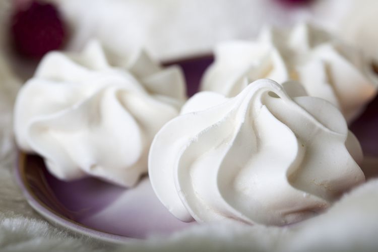Berikut Ini Cara Dasar Membuat Meringue Yang Sederhana Agar Tak Gagal ...