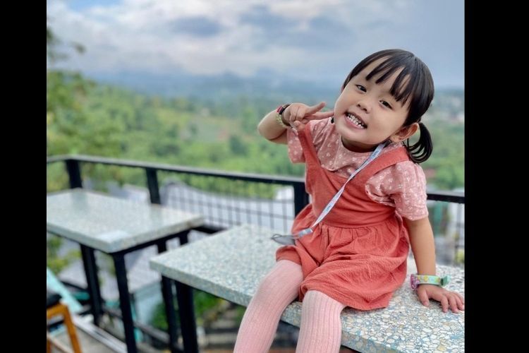 Shabira Alula Adnan atau Lala Mulai Terkenal - bangka.sonora.id