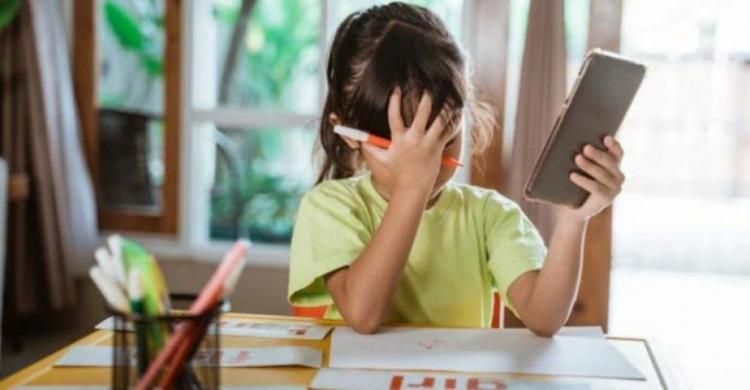 Orangtua Harus Tahu, 7 Tanda Anak Stres karena Terlalu Banyak Kegiatan ...