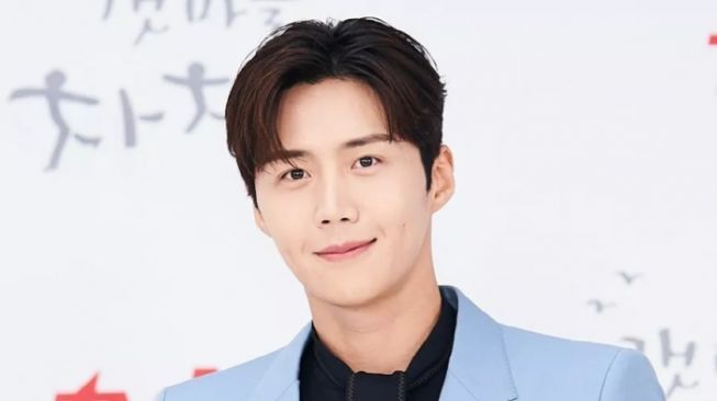 Kompak Gelar Asia Tour Fanmeeting, Apakah Park Eun Bin dan Kim Seon Ho ...