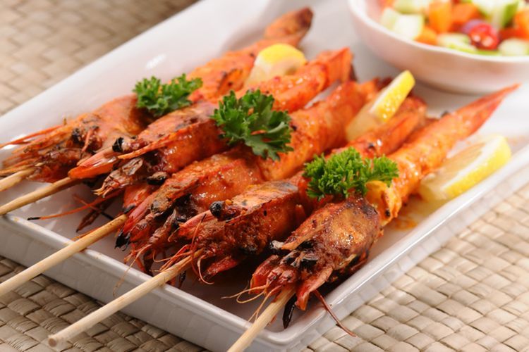 Buat Malam Tahun Baru, Berikut Cara Membuat Sate Udang Bakar Pedas ...