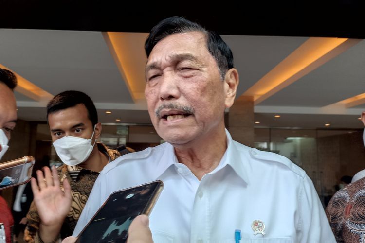 Luhut: RI Tak Akan Impor Bahan Bakar Fosil Mulai 2045 - bangka.sonora.id