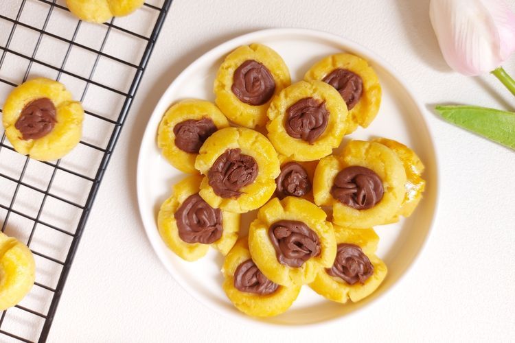Bisa Jadi Thumbprint Cookies, Berikut Cara Membuat Kue Kering Nitella ...