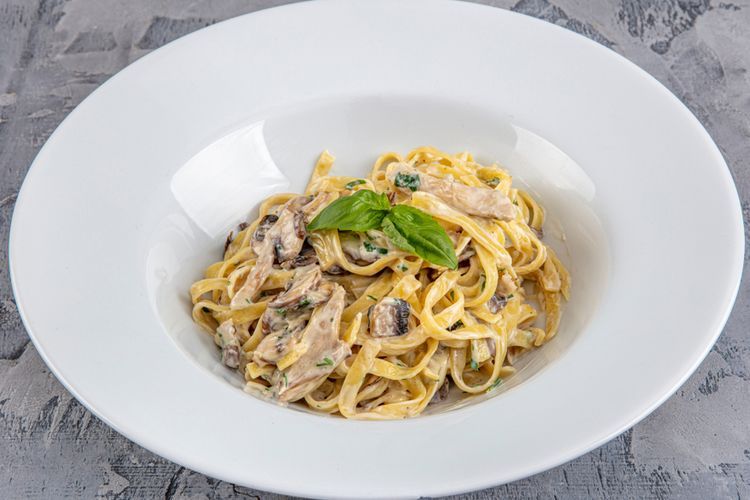 Sajian Pasta Rendah Kalori, Berikut Cara Membuat Fettuccine Rebus Jawa ...