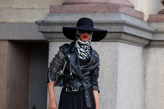 Dari Baseball Cap hingga Bucket Hat, Ini Inspirasi Gaya Pakai Topi ...