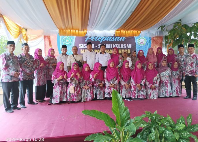 Plh. Kakankemenag ; Memajukan Pendidikan Adalah Tanggung Jawab Kita ...