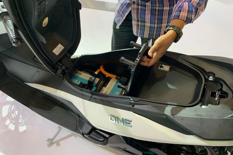 Alva Siapkan Ekosistem Cas Motor Listrik, Bisa Dipakai Untuk Merek Lain ...