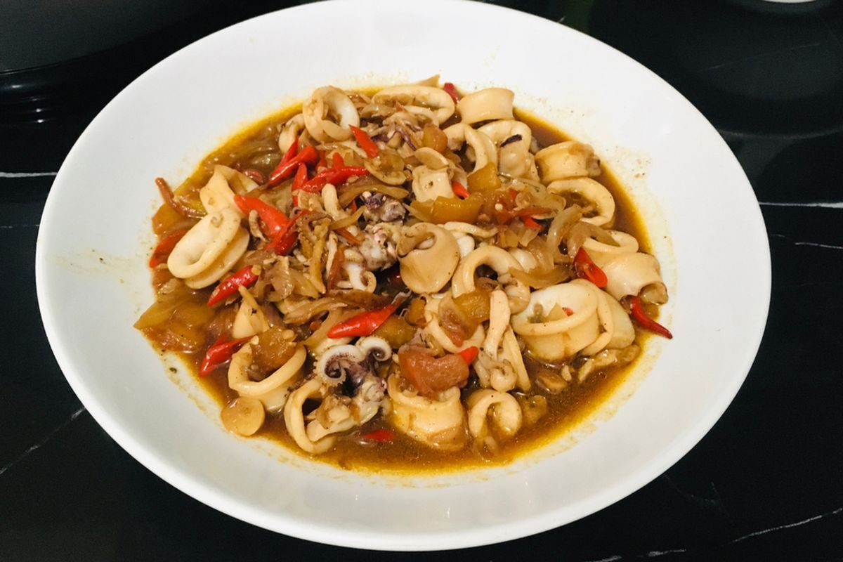 Berikut Cara Membuat Cumi Saus Tiram, Ide Menu Bekal ke Kantor - bangka ...