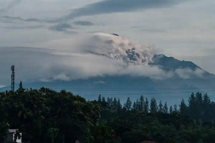 Karakteristik Wilayah Indonesia: Daratan dan Perairan, Materi Geografi ...