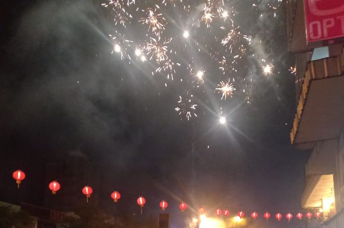 Malam Tahun Baru Imlek 2574 di Pontianak Berlangsung Meriah - Sonora.id