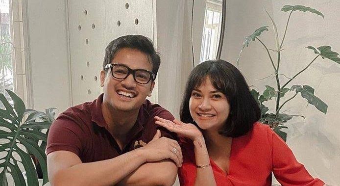 Vanessa Angel dan Febri Adriansyah Meninggal di Kecelakaan Tol Arah ...