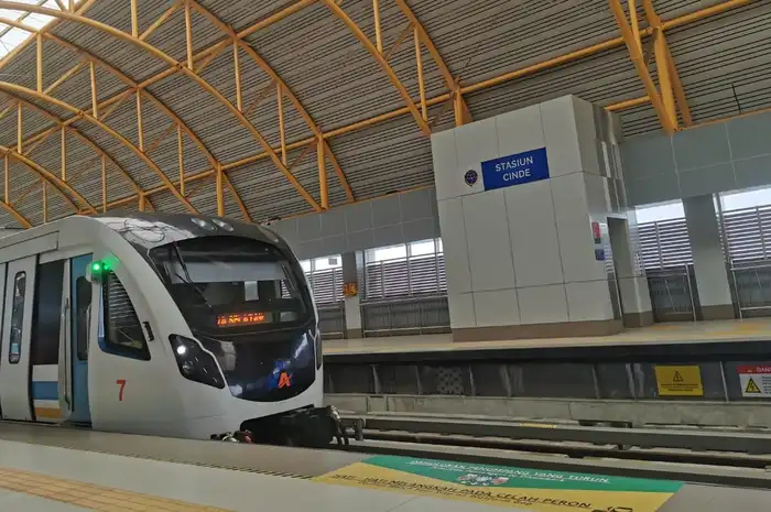 Mulai 1 Desember 2021 Naik LRT dari Stasiun Ampera Gunakan Cashless ...