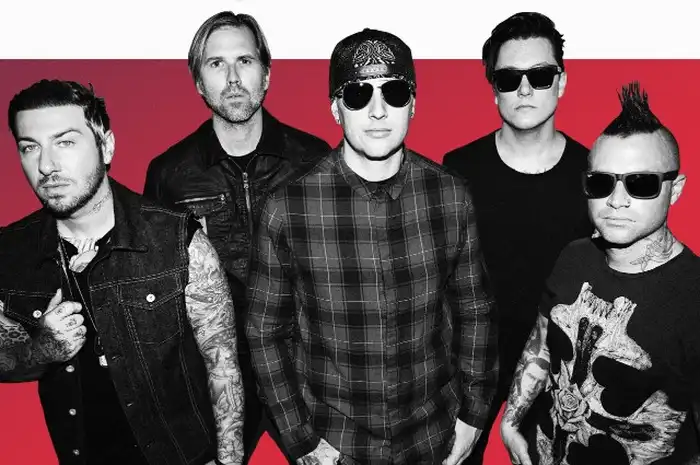 Lirik Lagu Danger Line - Avenged Sevenfold, Lengkap Terjemahan - Sonora.id